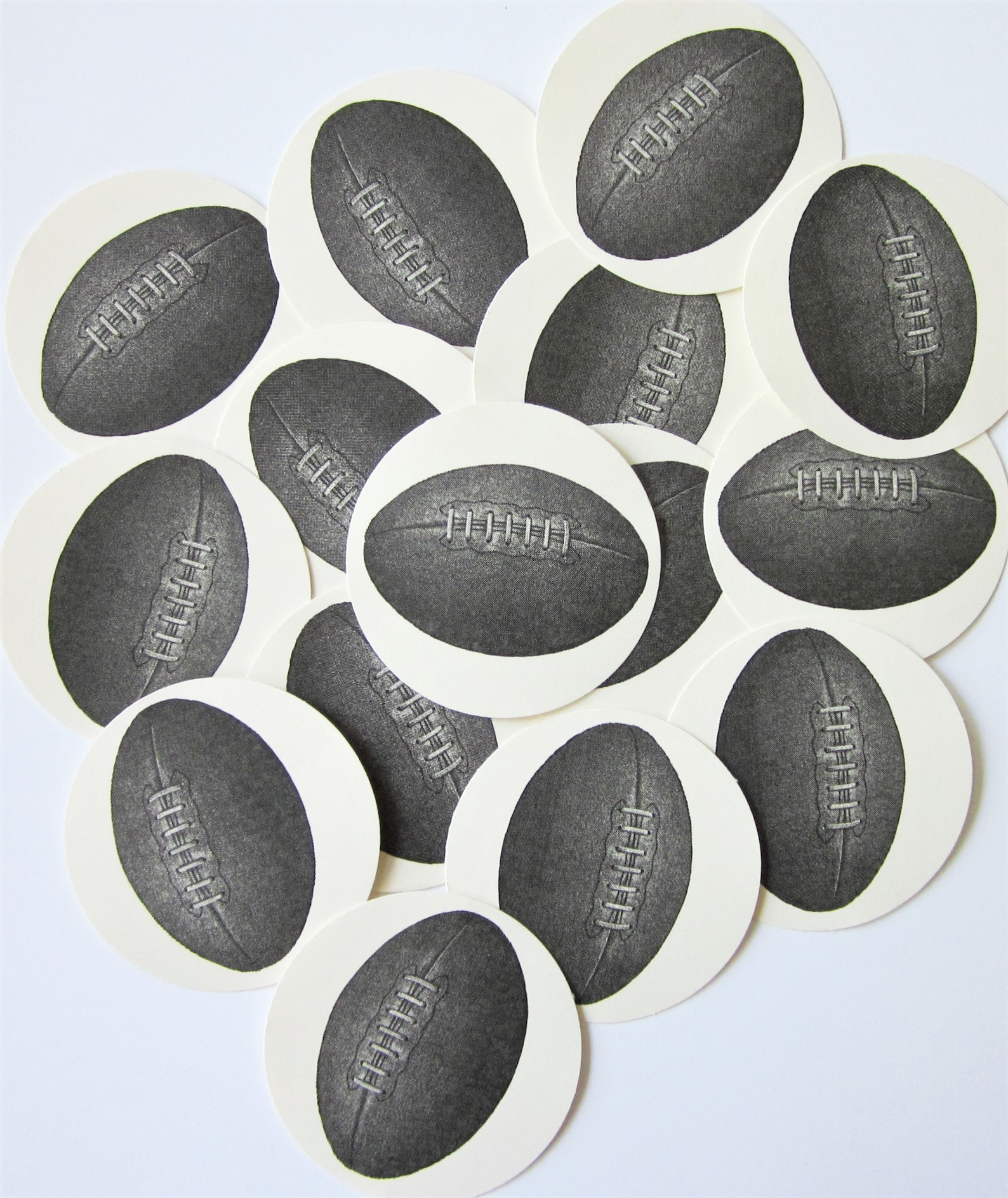 Football Tags Round Paper Gift Tags Set of 10 - Etsy