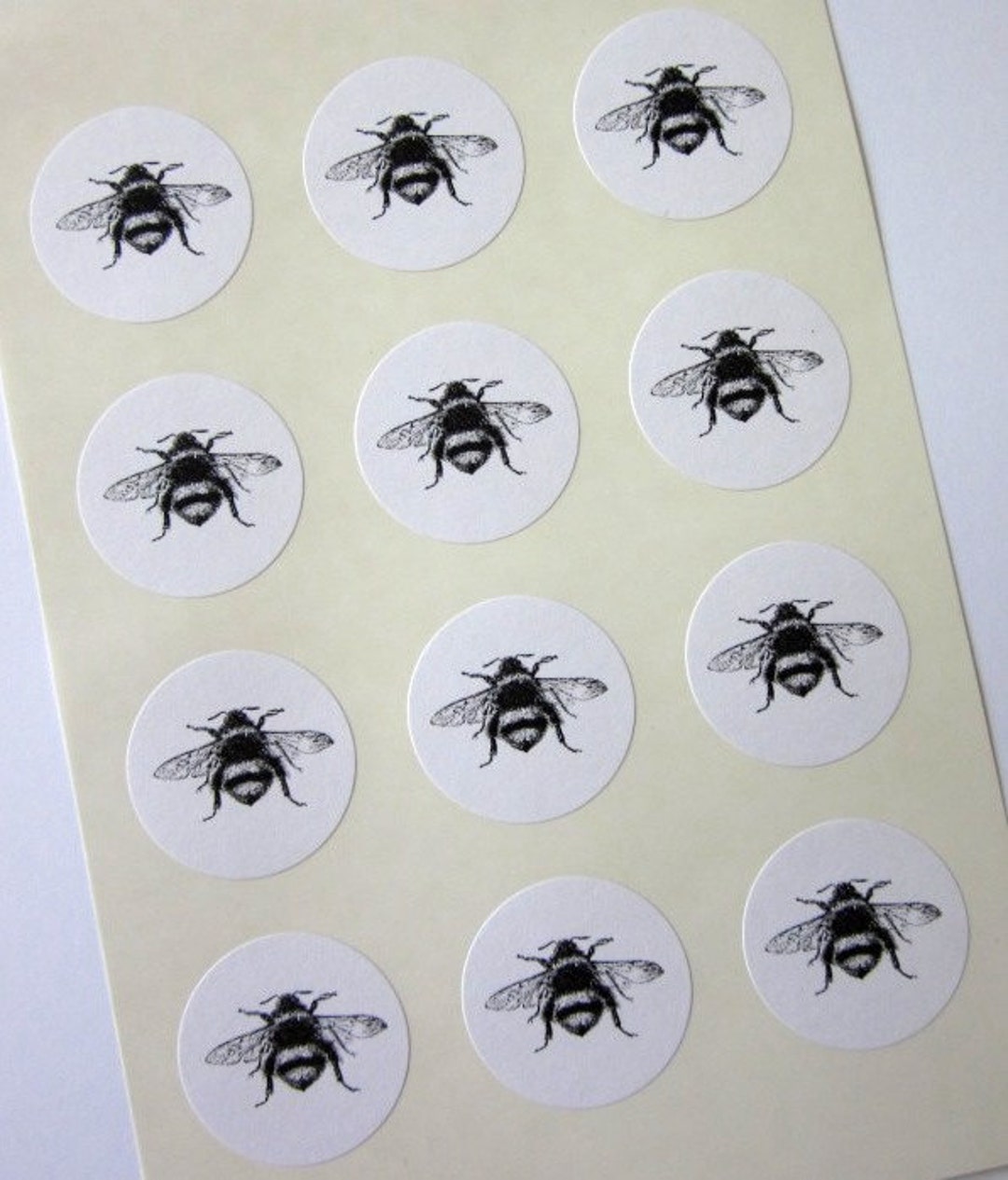 Bee Stickers One Inch Round Seals - Etsy