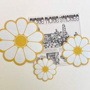 Authentic Rickie Tickie Stickies, 9 Yellow & White Flower Power ...
