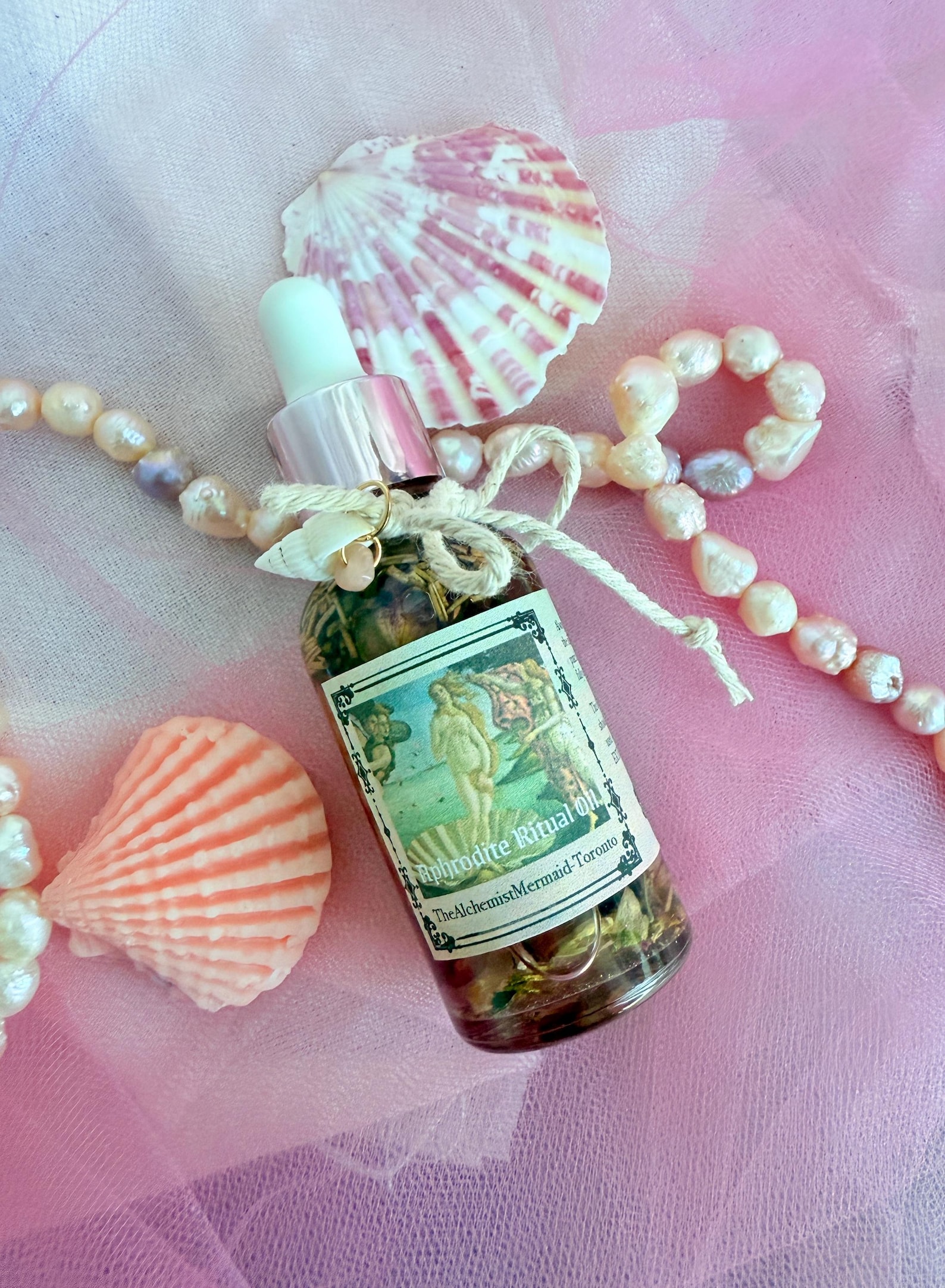 Aphrodite Ritual Oil | Goddess Oil | Venus Altar | Magical Blend ...