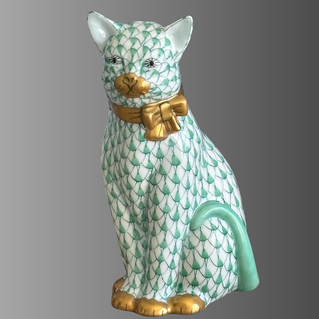 Retired Herend Cat Figurine With Gold Ribbon - Handpainted in Vieux ...