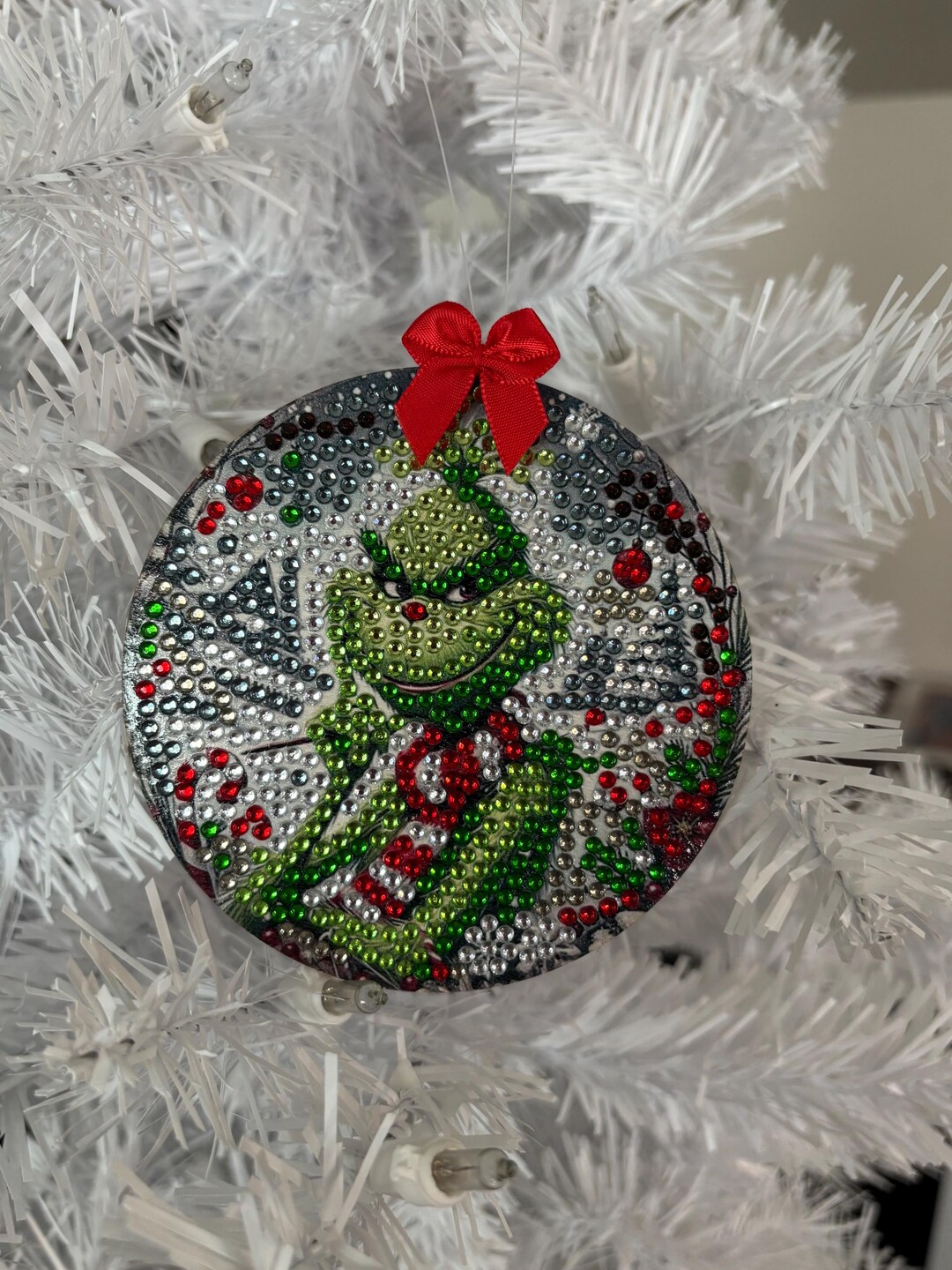 Grinch Diamond Painted Ornament - Etsy