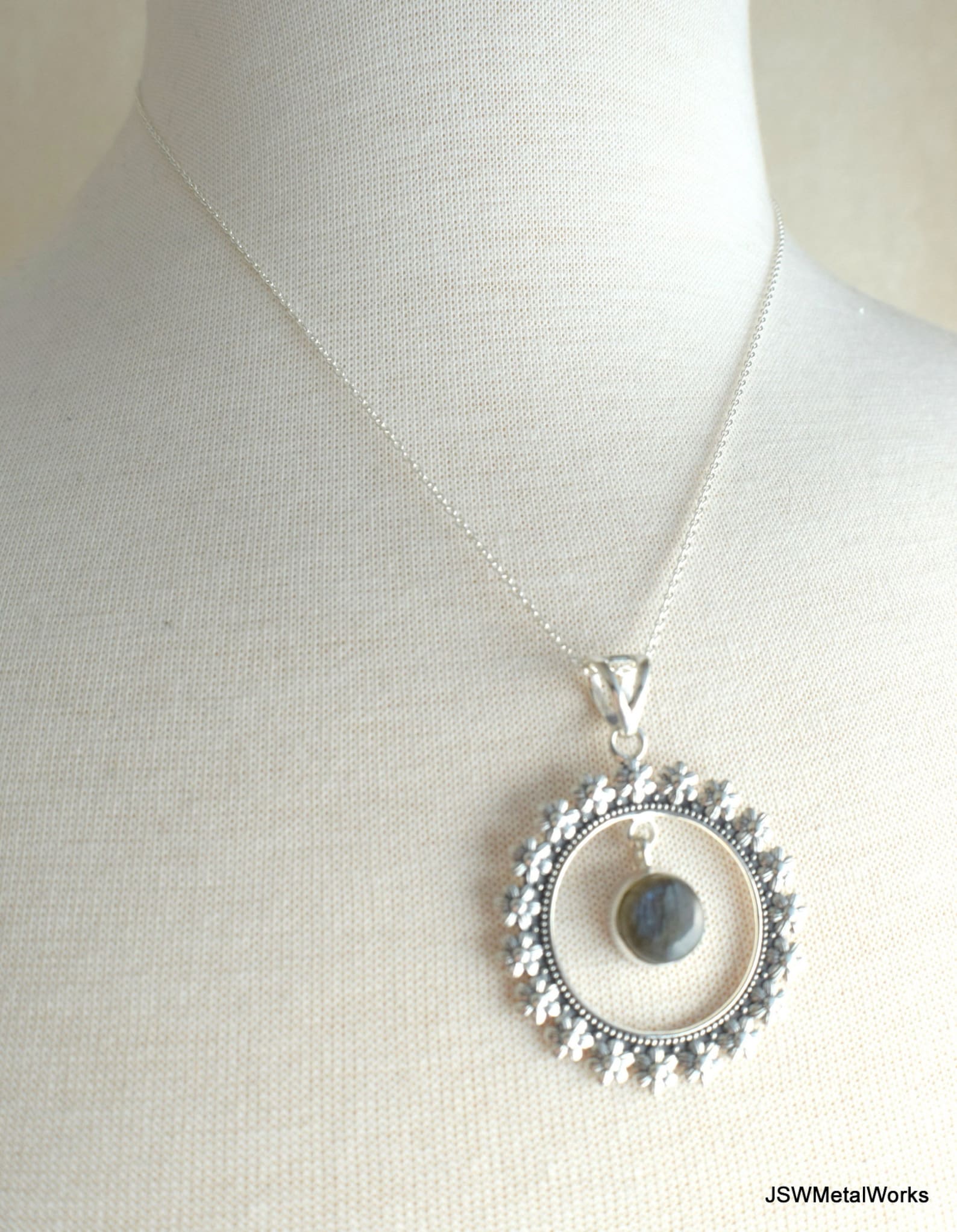18 Inch Sterling Silver Round Floral Labradorite or Moonstone Necklace ...