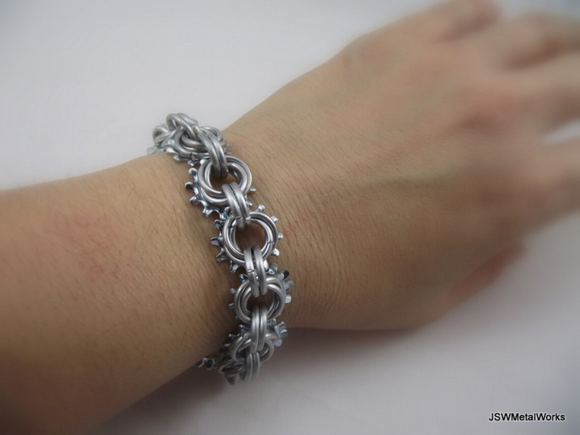 Steampunk Mobius Aluminum Chainmaille Bracelet Bold Chunky | Etsy