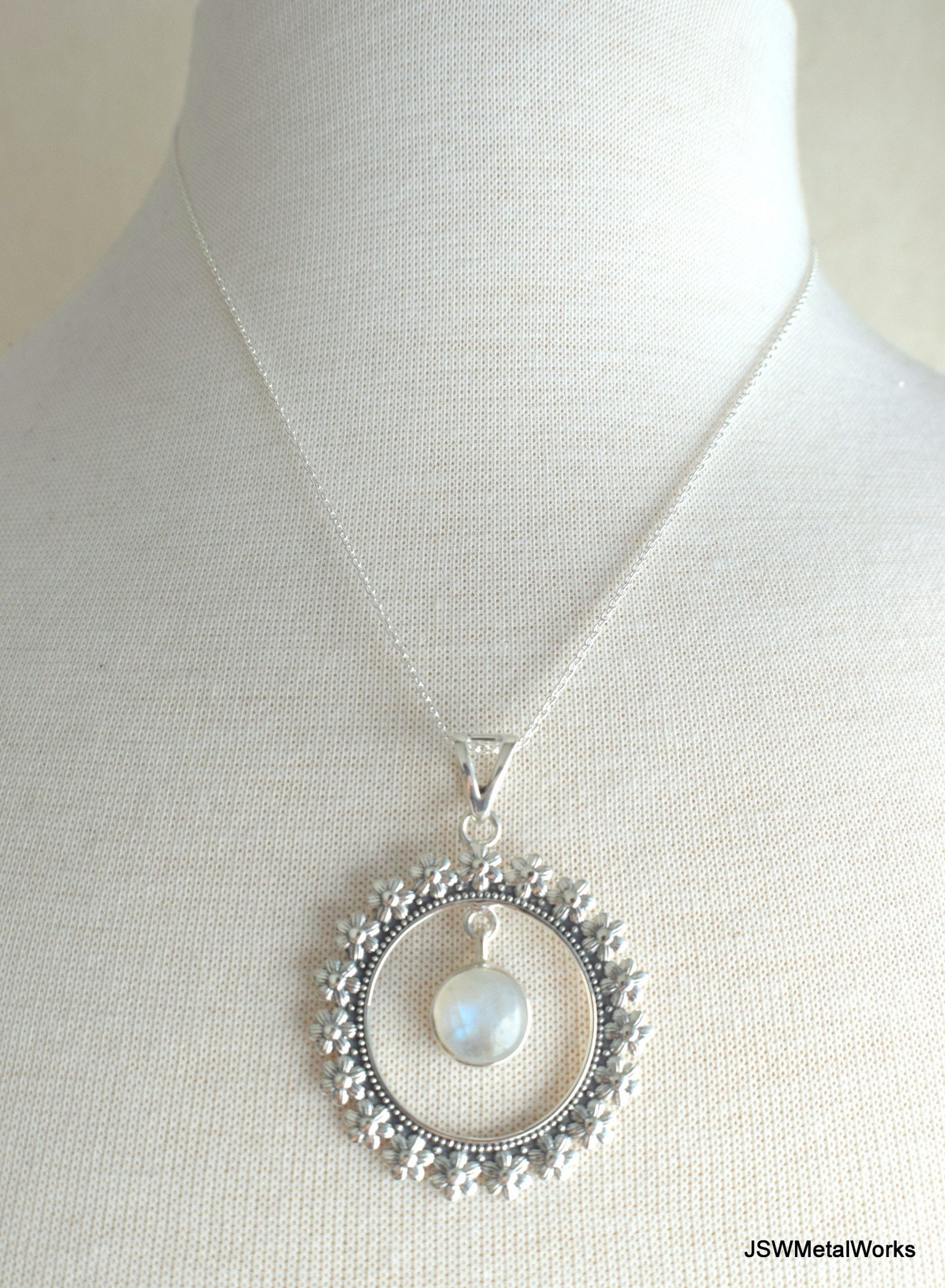 18 Inch Sterling Silver Round Floral Labradorite or Moonstone | Etsy