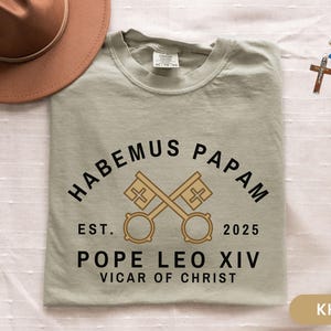 Pope Leo XIV Shirt New Pope Leo 14 Tshirt Catholic Tee Vicar of Christ ...