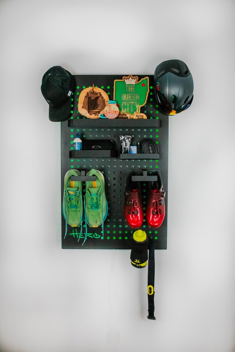 Metal Home Gym Storage Shelf for Running and Cycling Equipment, Gear ...