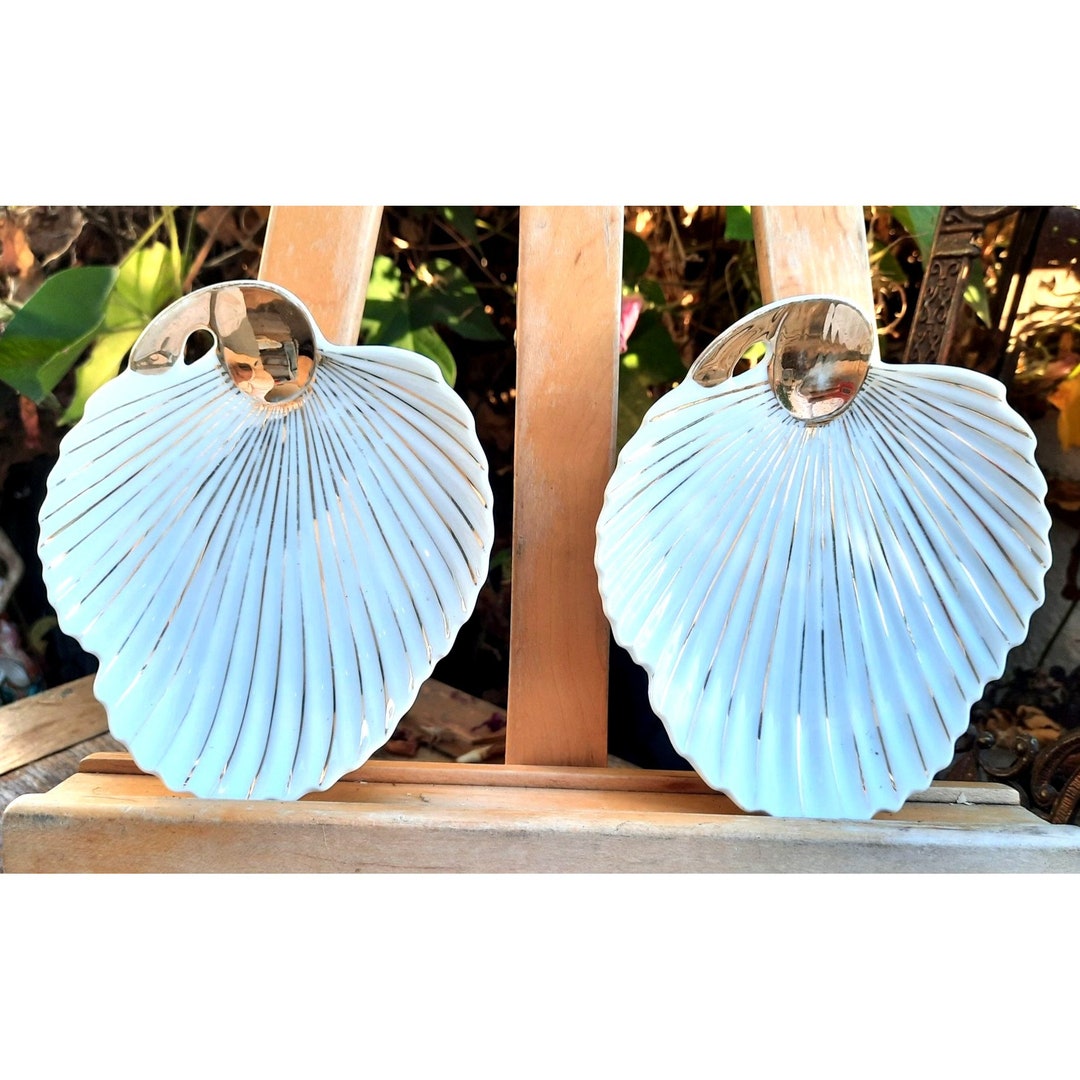 Vintage Thrifty Five and Dime Leaf Shell Small Porcelain 18K Gold Foil ...