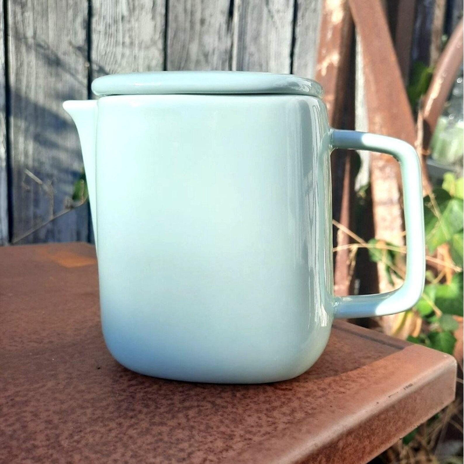 New Alessi for Delta Airlines First Class Lidded Teapot by Kristiina ...