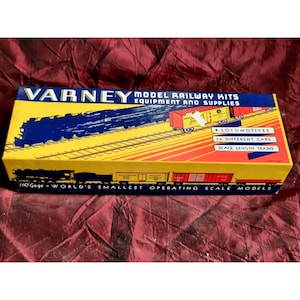 Vintage 1946 Varney Toy Train Flatcar Great Northern 50' F-5 HO Gauge ...