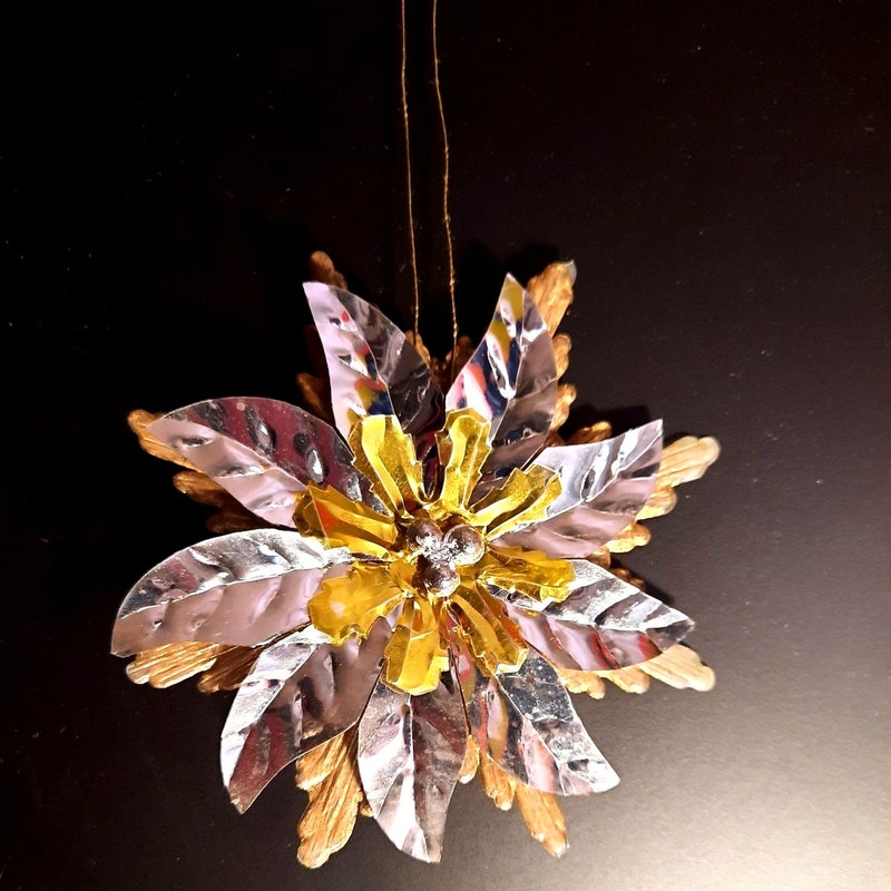 Atomic Snowflake - Etsy