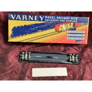 Vintage 1946 Varney Toy Train Flatcar Great Northern 50' F-5 HO Gauge ...