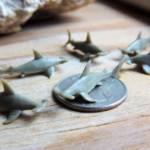HAMMERHEAD SHARK MINIATURE Set Tiny Sea Animals Figurines Figures ...