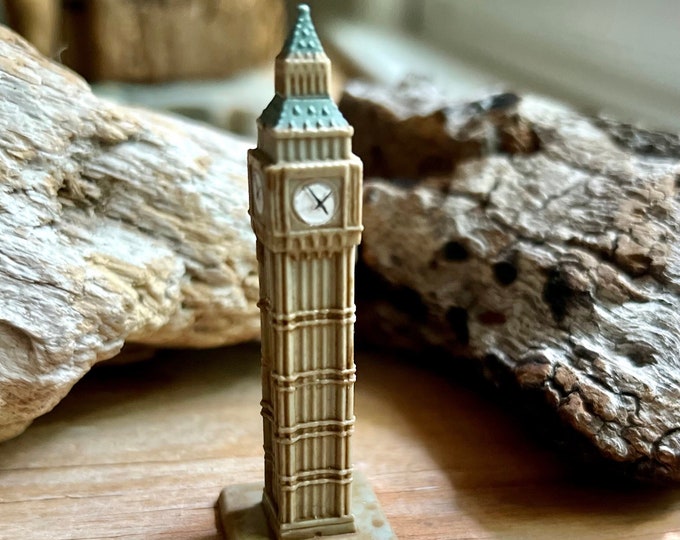 MINIATURE BIG BEN Landmark London Plastic Figures Figurines Terrarium ...