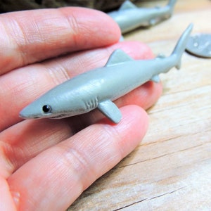 SHARK MINIATURE Gray Reef Sharks Animal Figurines Figures Dollhouse ...