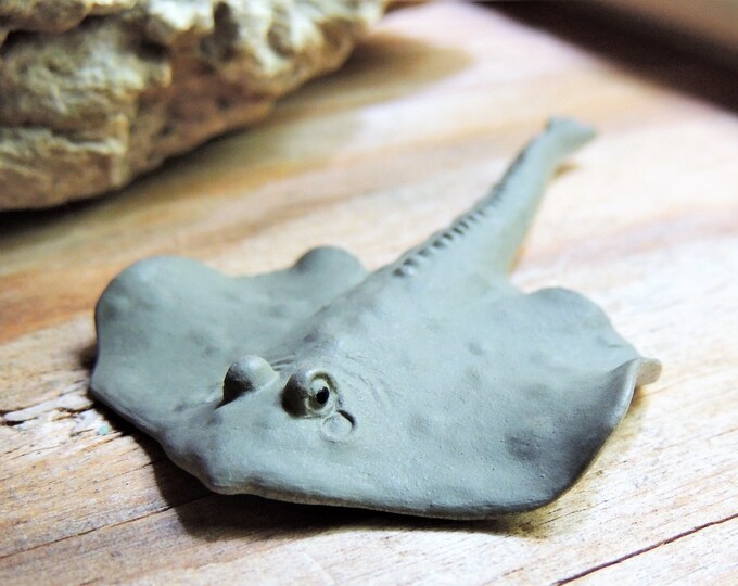 STINGRAY MINIATURE Sea Rays Animal Figurines Figure Dollhouse Fairy ...