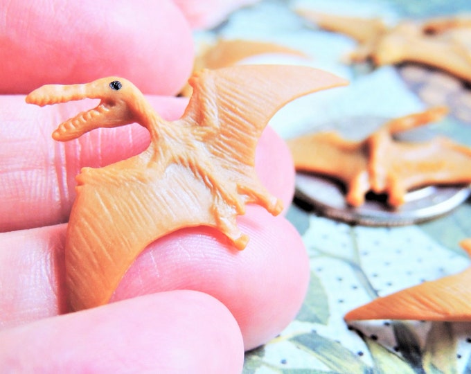 MINI DINOSAUR Pterodactyl Pterosaur Miniature Tiny Dino Figurine Figure ...