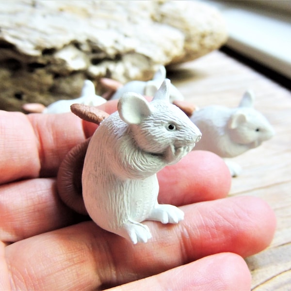 Plastic Mouse - Etsy