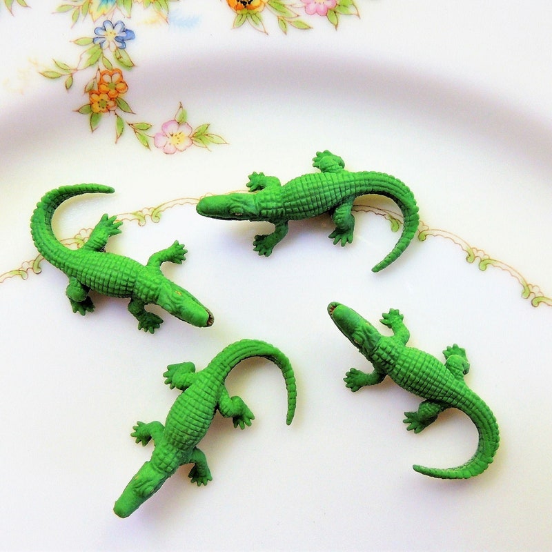 Alligator Mini Figurine - Etsy