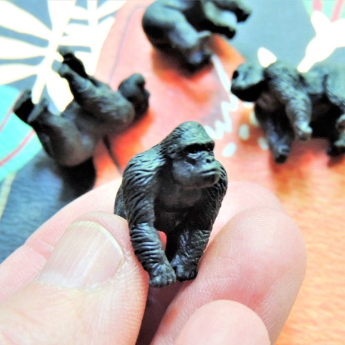 Tiny CHIMP MINIATURE Animals Figurine Chimpanzee Figure - Etsy