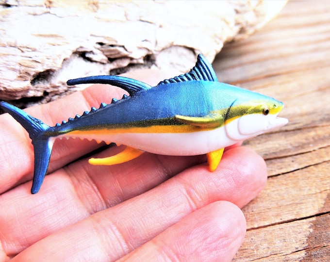 MINIATURE YELLOWFIN TUNA Fish Animal Figurine Figure Dollhouse Fairy ...