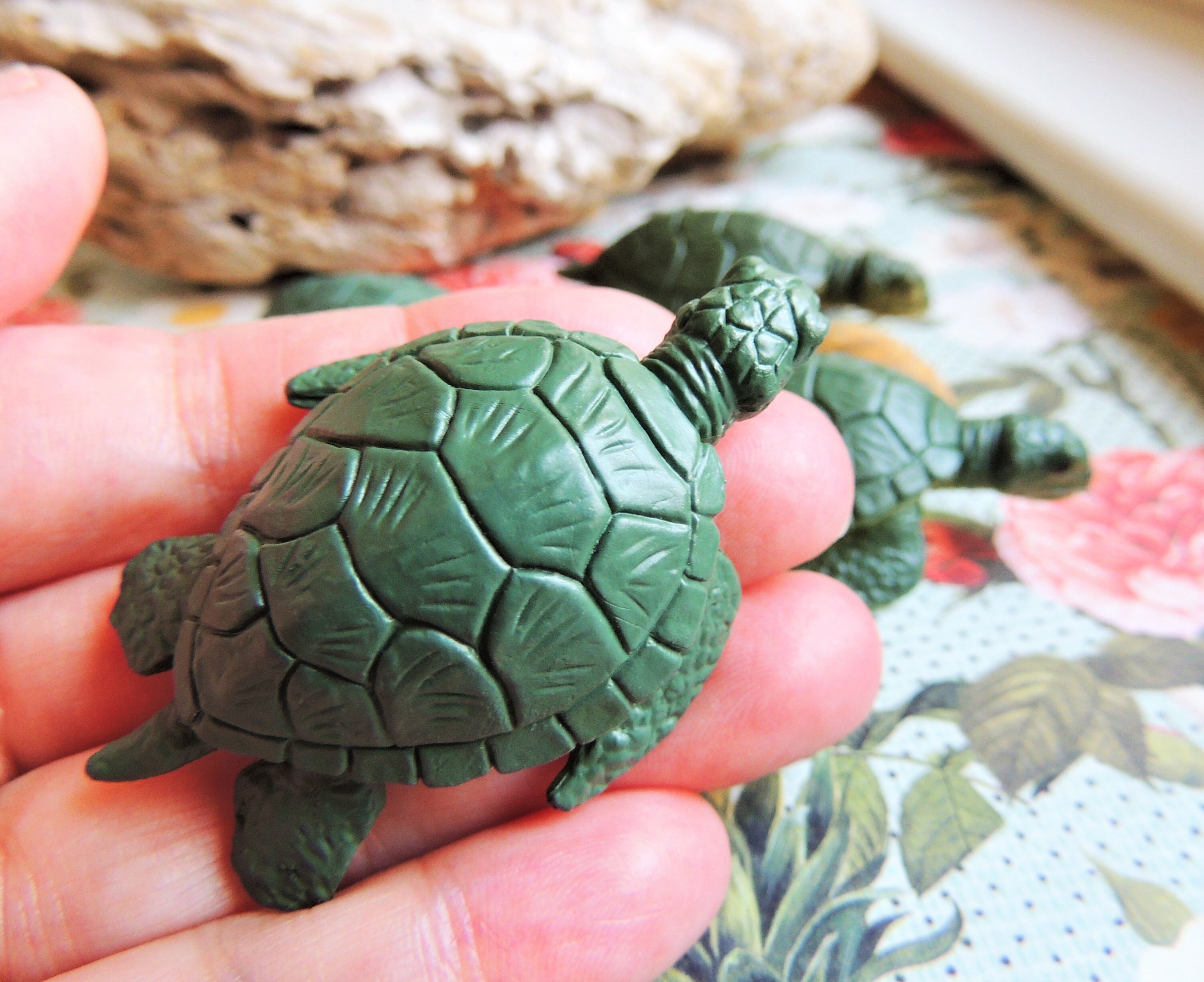 MINIATURE SEA TURTLE Animals Figures Figurines Dollhouse | Etsy