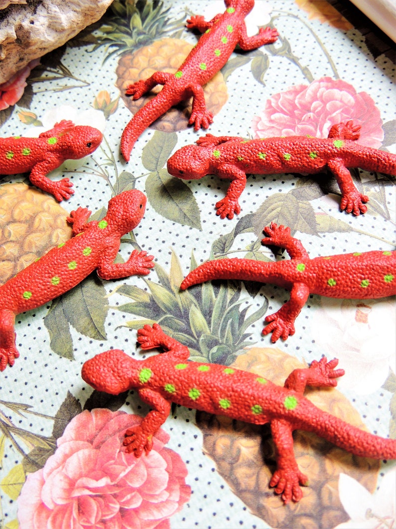 MINIATURE GECKO Animal Figure Figurine Fairy Gardens Dollhouse | Etsy