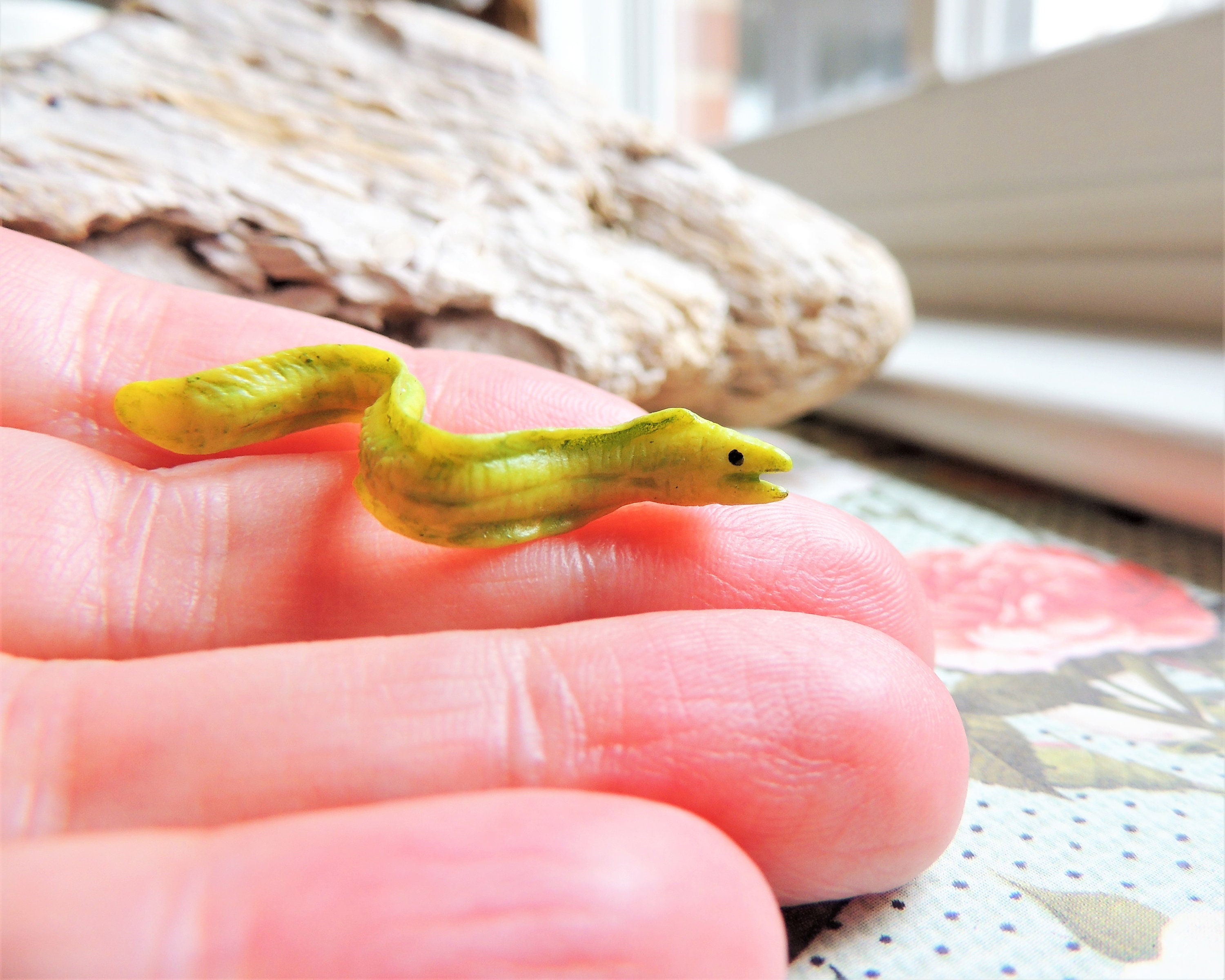 Cute Tiny EEL MINIATURES Eels Figures Figurines Ocean Animals - Etsy
