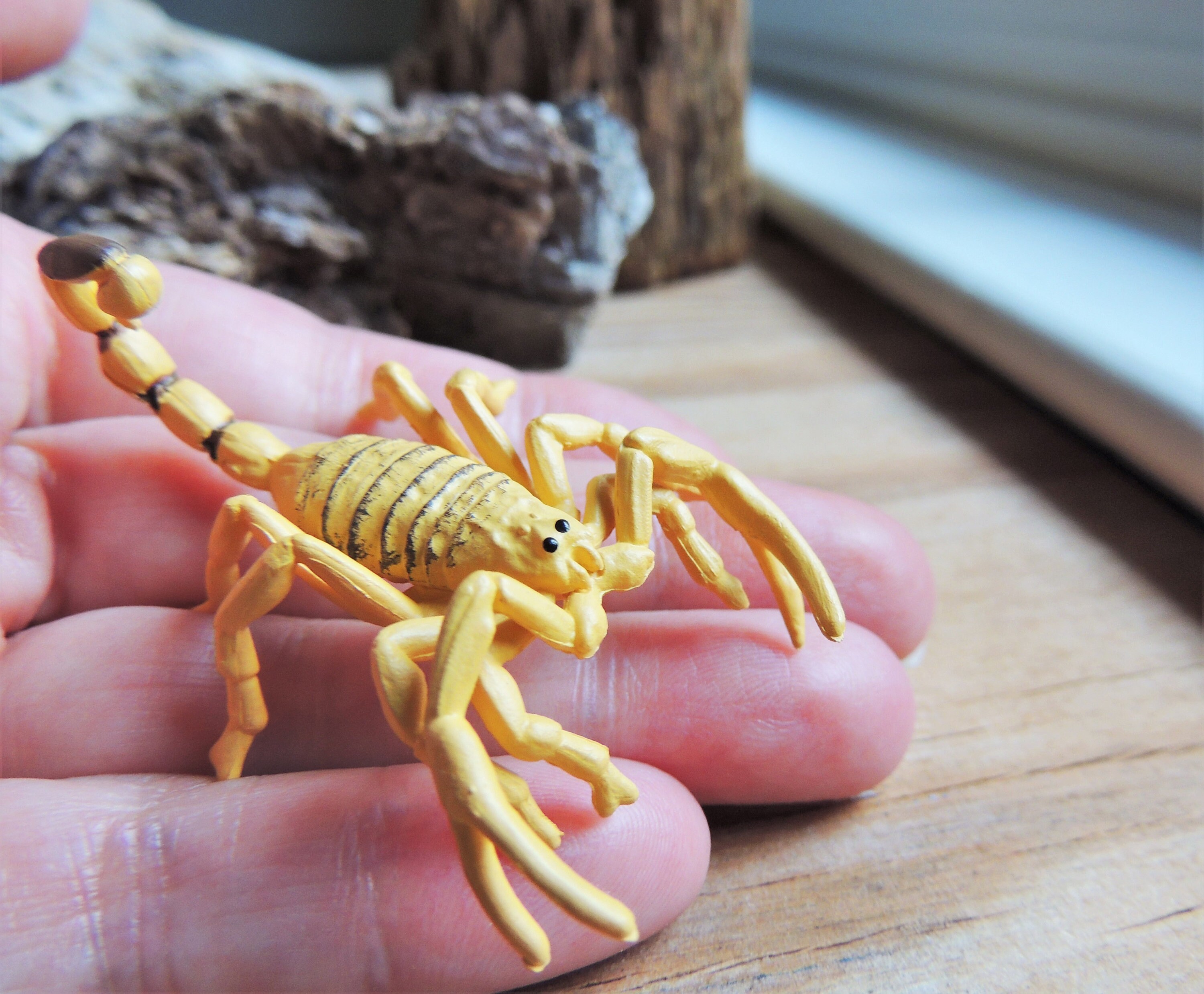MINIATURE DEATHSTALKER SCORPION Animal Figurine Fairy Garden Dollhouse ...