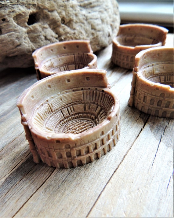 MINIATURE COLOSSEUM Landmark Replica Figure Figurine Diorama - Etsy