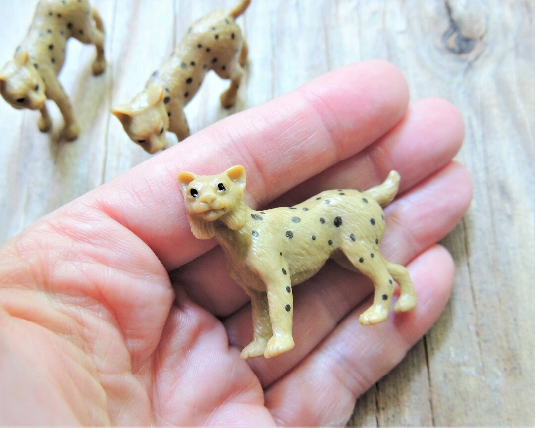 MINIATURE BOBCAT Animals Figures Figurines Diorama Terrarium Fairy ...