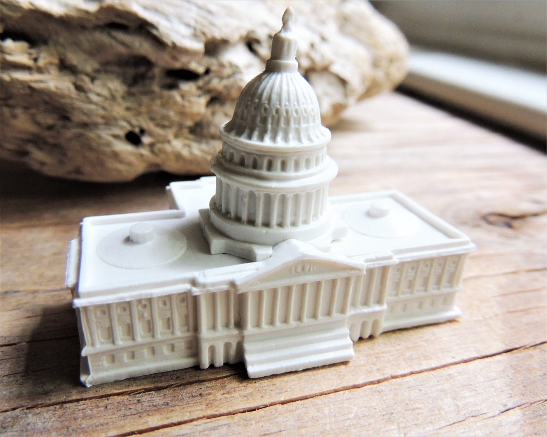 MINIATURE United States Capitol Building Figures Figurine Diorama ...