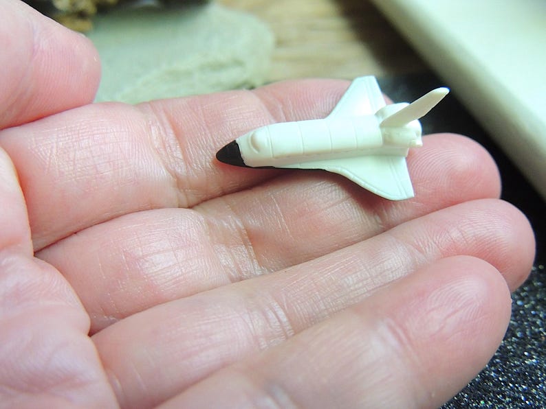 MINIATURE SPACE SHUTTLE Tiny Mini Figurines Figures Dollhouse Diorama ...