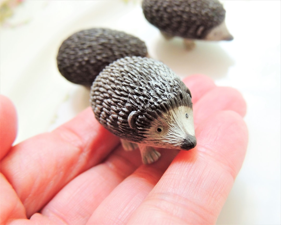 MINIATURE HEDGEHOG Animals Plastic Toy Figures Figurine Dollhouse ...