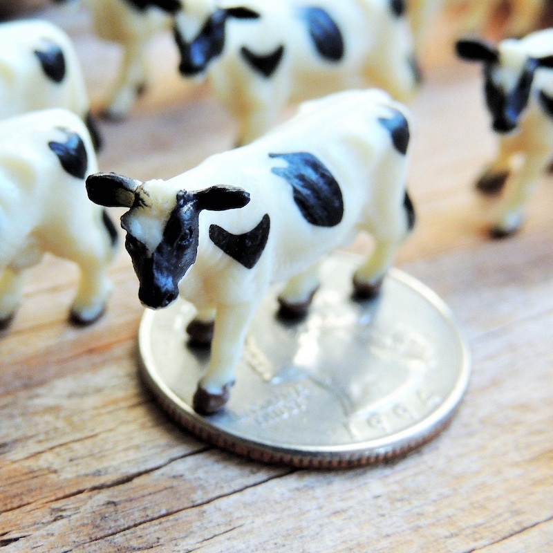 Mini Cows Figurine - Etsy