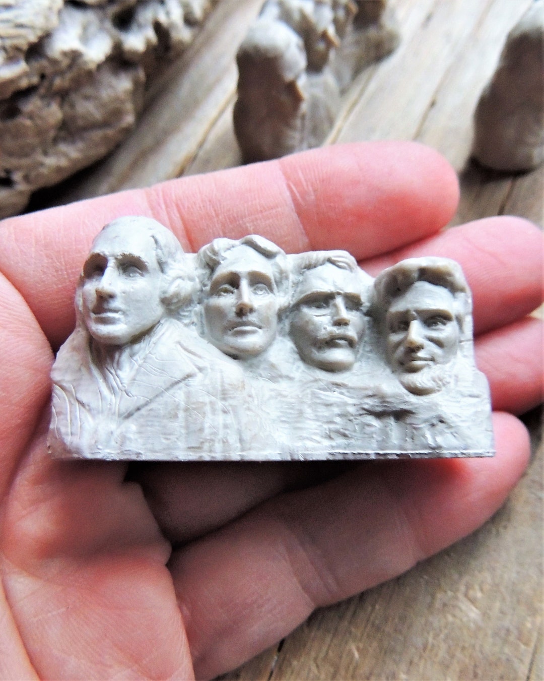 Miniature MOUNT RUSHMORE Figurine Mini Figure Landmark Replica Plastic ...