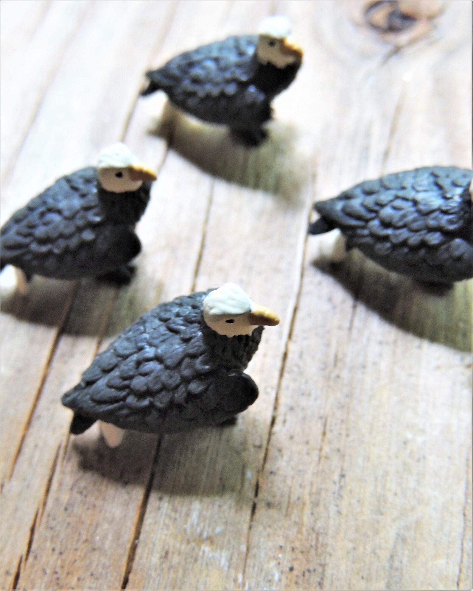 MINIATURE EAGLE Bird Animal Mini Figurines Figures Dollhouse Terrarium ...