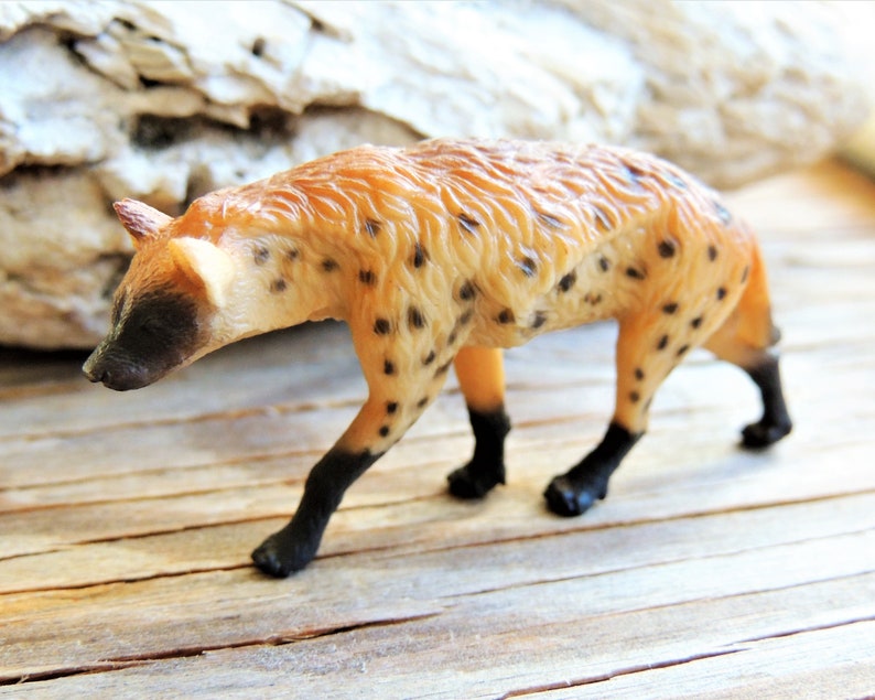 MINIATURE SPOTTED HYENA Animal Figurines Figures Fairy Garden Dollhouse ...