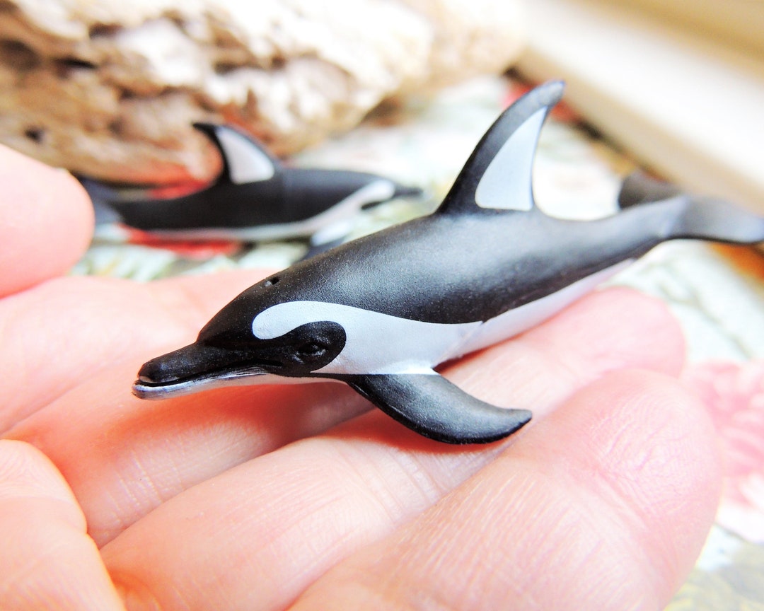 DOLPHIN MINIATURE Animals Pacific White Sided Dolphins Figure Figurine ...