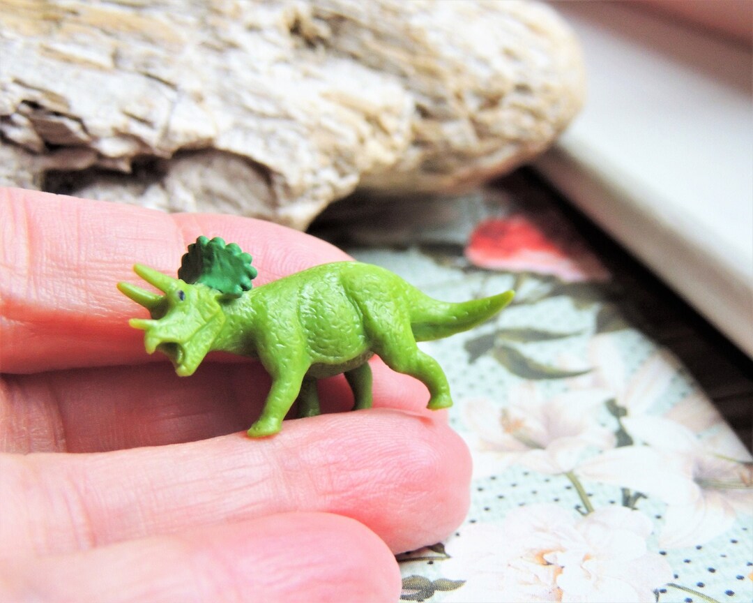 MINIATURE DINOSAUR Triceratops Figurine Figure Tiny Dino Fairy Garden ...