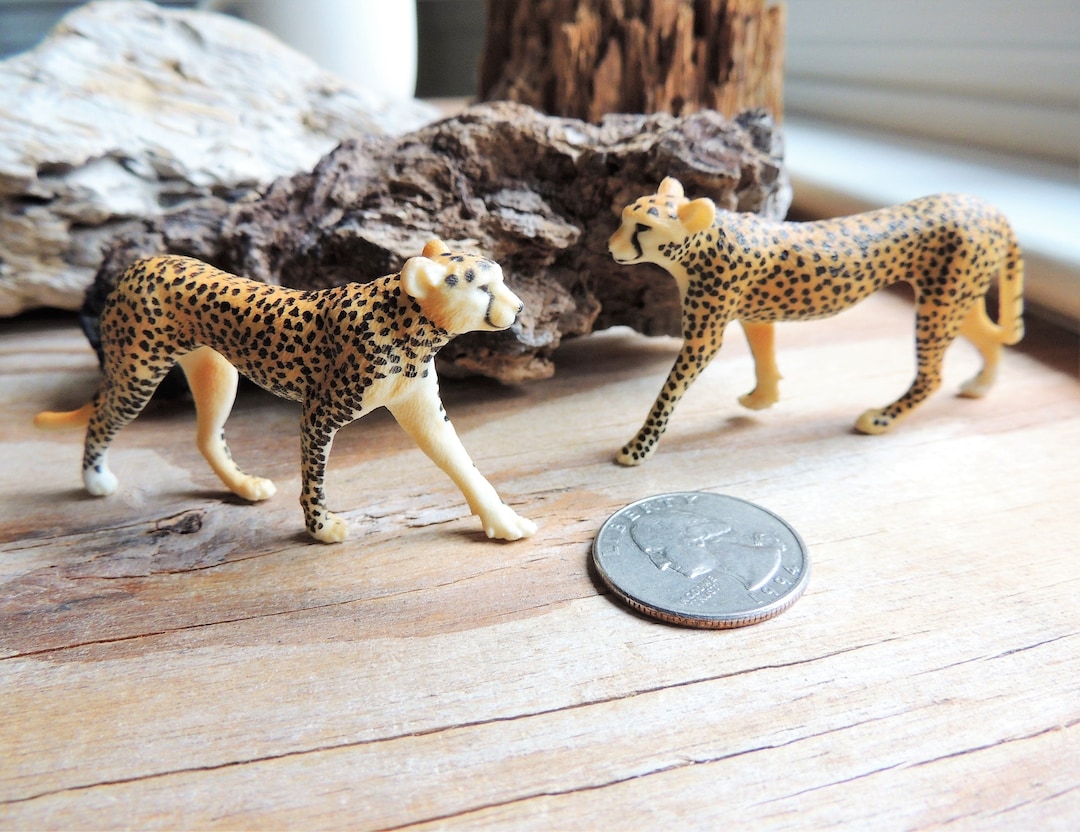 MINIATURE CHEETAH Animal Figurines Figures Fairy Garden Dollhouse Diorama Terrarium Supply Small ...
