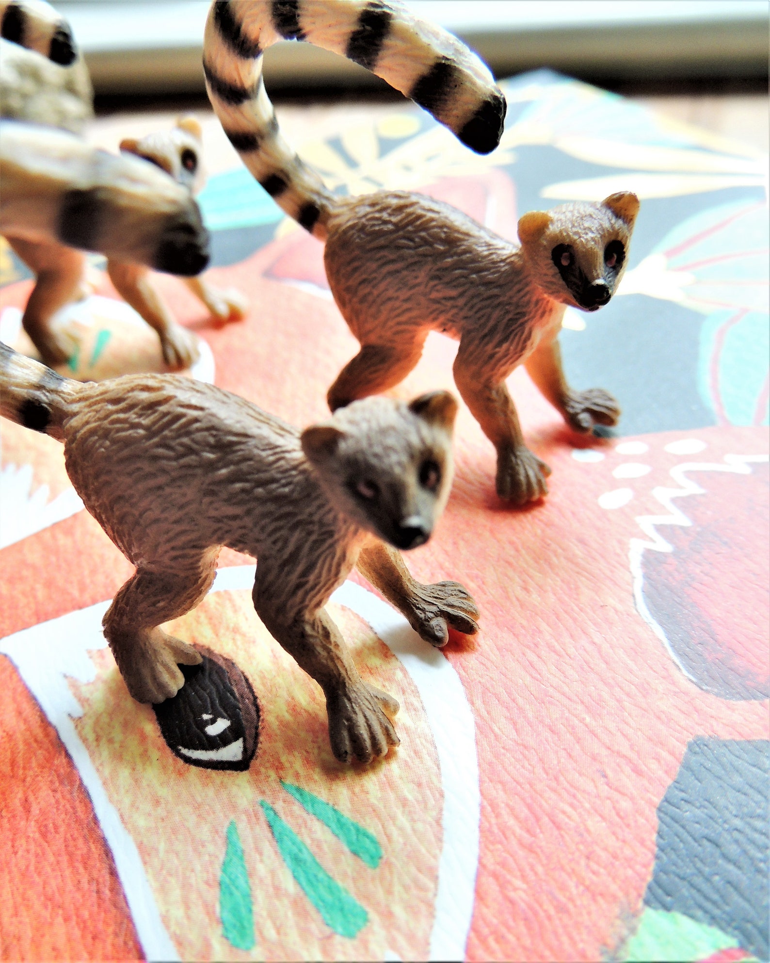 MINIATURE ANIMALS LEMUR Plastic Animal Figure Figurines - Etsy