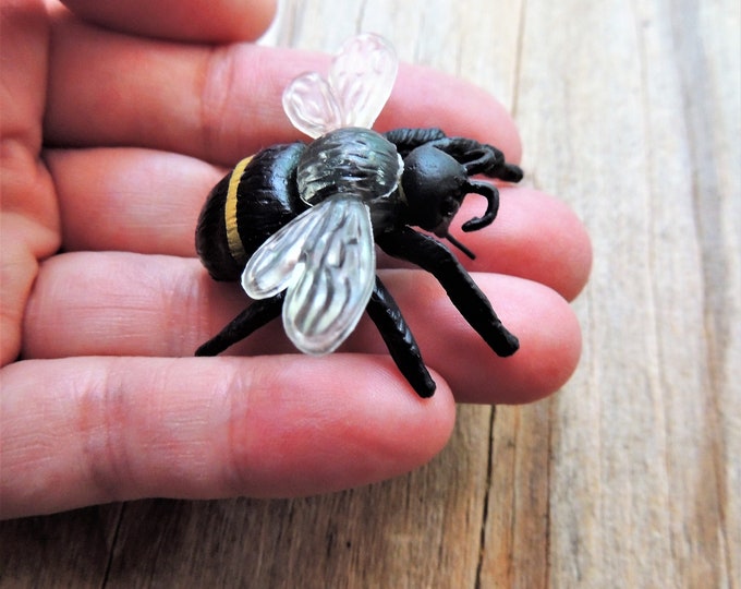 BEE MINIATURE Bumblebee Figurines Insect Figure Terrarium Dollhouse ...