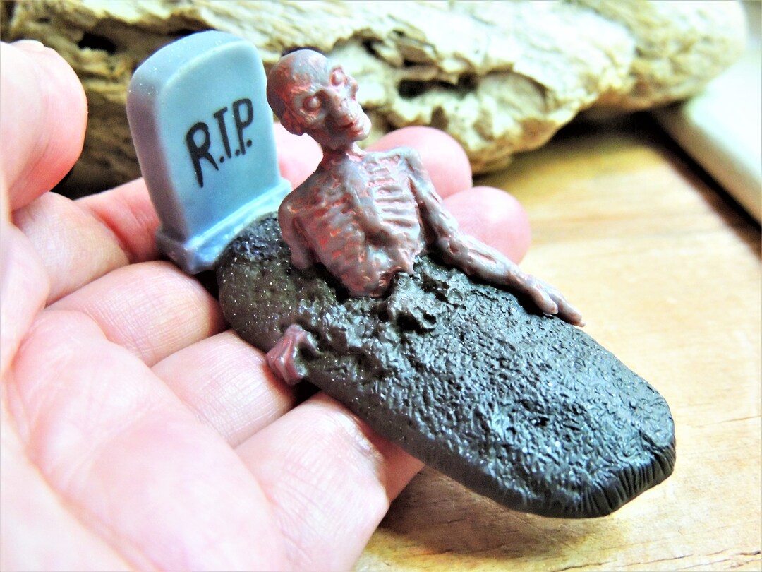 MINIATURE: Zombie Rising From Grave Figurine Mini Figure Dollhouse ...