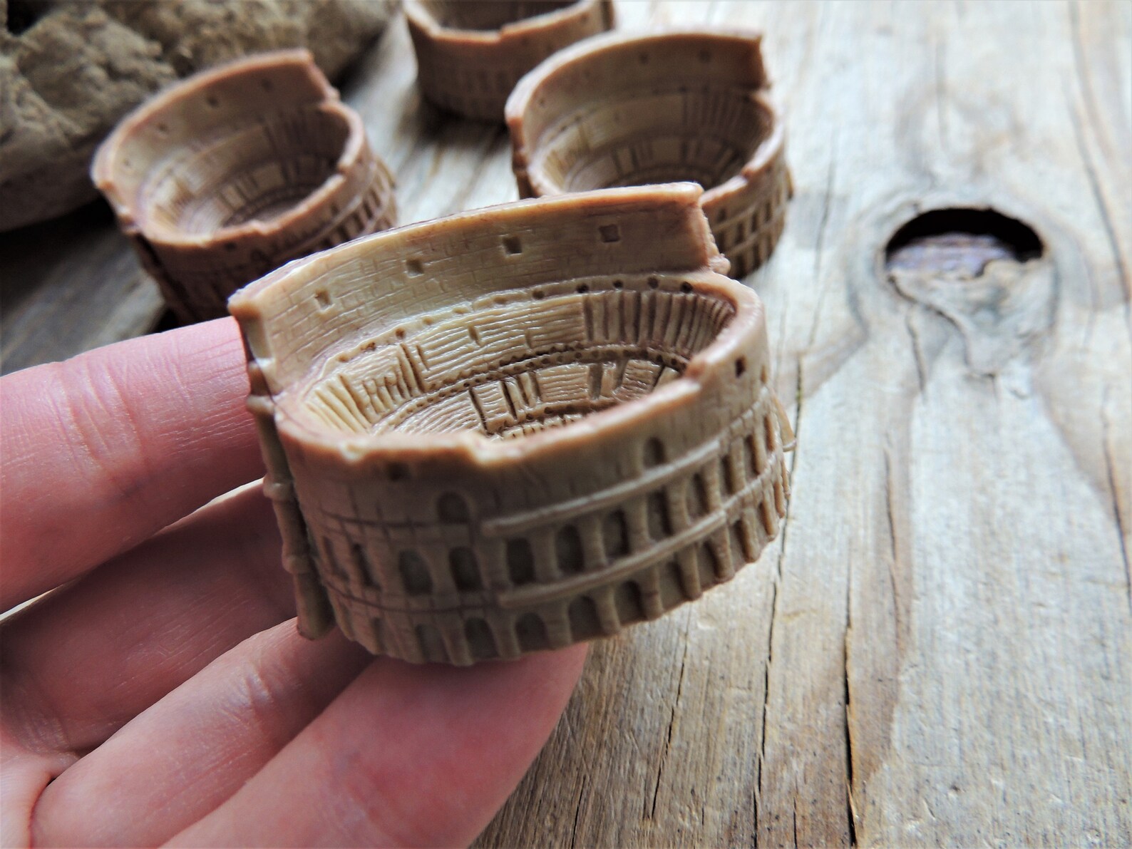 MINIATURE COLOSSEUM Landmark Replica Figure Figurine Diorama Terrarium ...