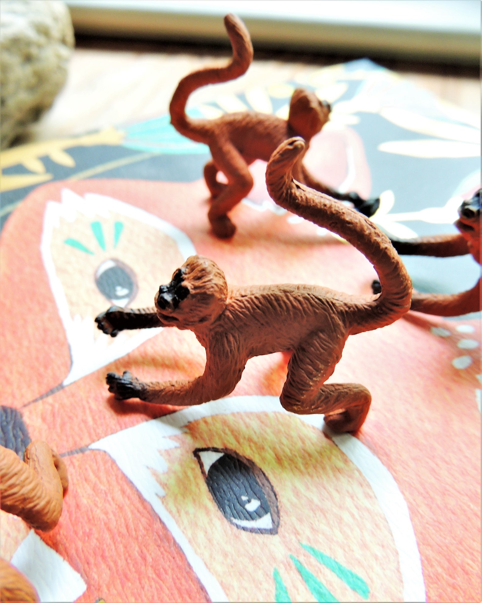 MINIATURE ANIMALS Spider Monkey Plastic Animal Figure Figurines ...