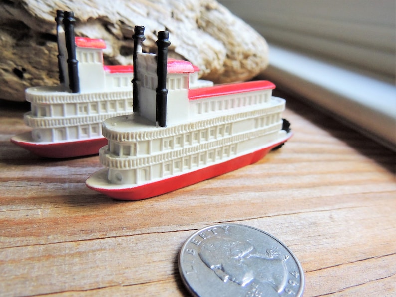 MINIATURE STEAMBOAT Ship Boat Figure Figurine Fairy Garden Dollhouse ...
