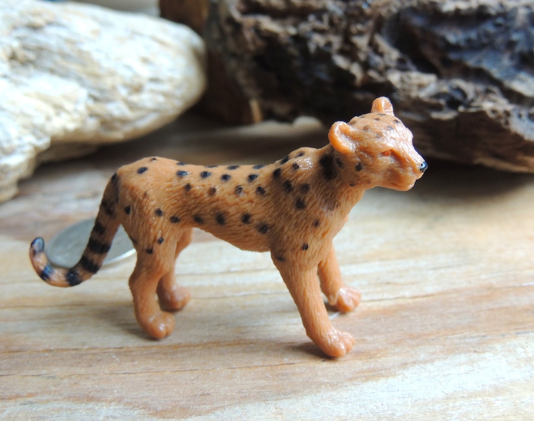 MINIATURE CHEETAH Plastic Animal Figures Figurines for Fairy Gardens ...