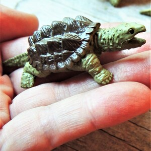 MINIATURE SNAPPING TURTLE Animal Figurine Figures Dollhouse Diorama ...