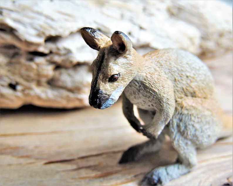 Large MINIATURE WALLABY Animals Figure Figurine Dollhouse - Etsy